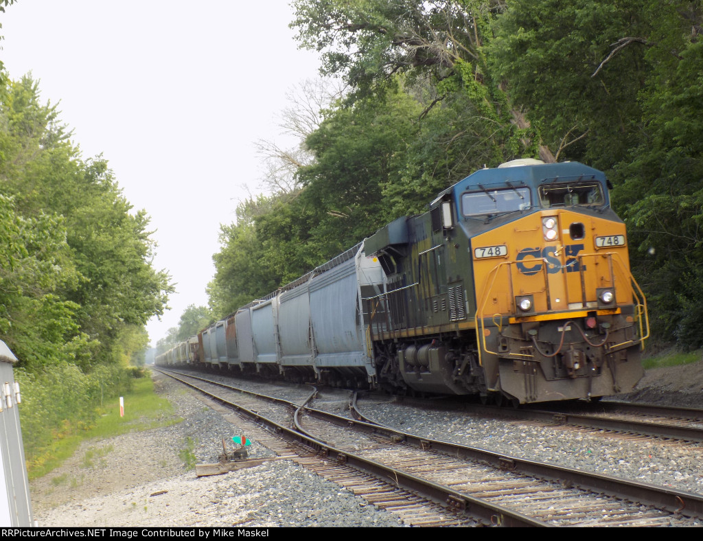 CSX 748